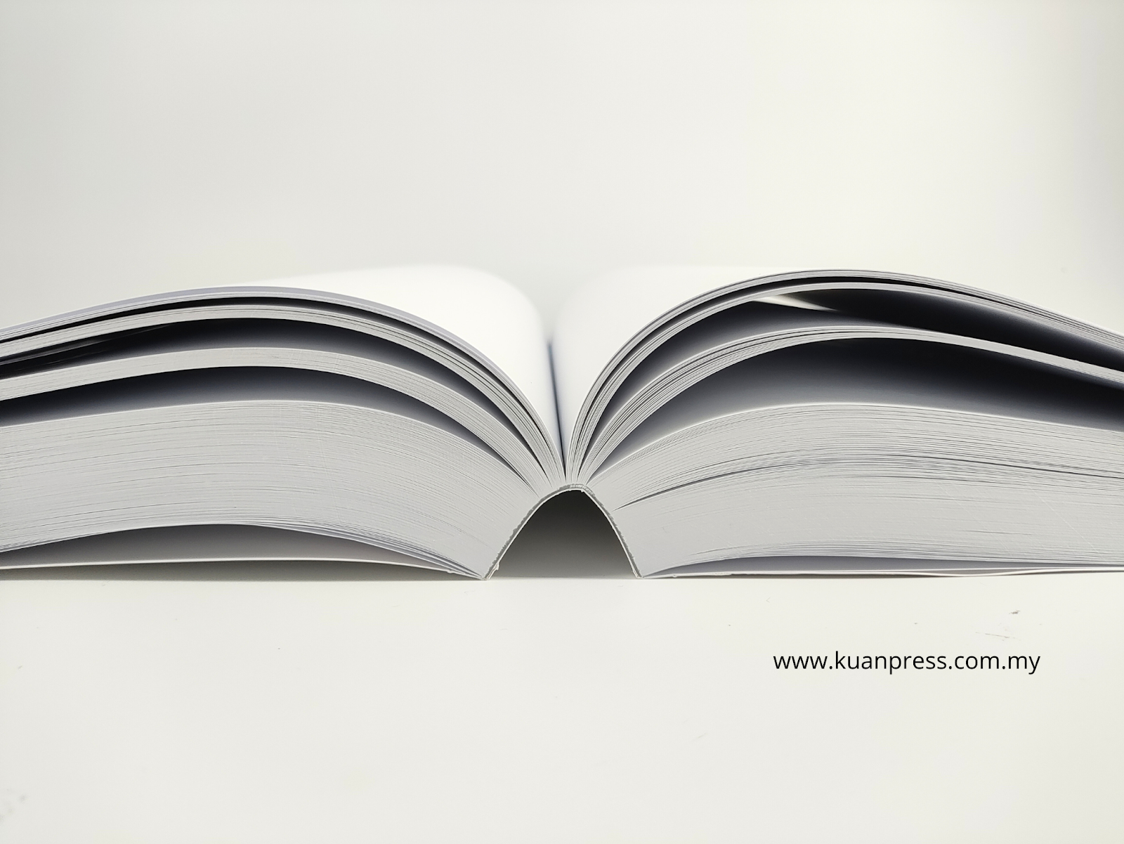 PUR Binding vs. Perfect Binding: Key Differences and Best Uses for Malaysia 2024/2025 | Kuan Press